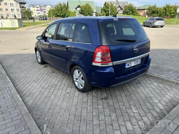 Zils Opel Zafira 2008 Rīga, ar dzinēja tilpumu 1.70 L un nobraukumu 252 tūkst. km par 1500 €, foto 2 vietnē AUTOMOTO.COM.LV