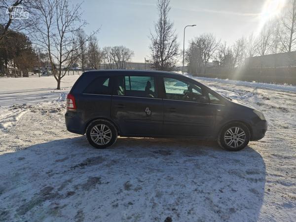 Blue Opel Zafira 2008 in Jonava, with an engine capacity of 1.90 L and mileage of 443 thousand km for 1100 €, photo 5 on AUTOMOTO.COM.LV