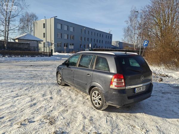 Blue Opel Zafira 2008 in Jonava, with an engine capacity of 1.90 L and mileage of 443 thousand km for 1100 €, photo 8 on AUTOMOTO.COM.LV