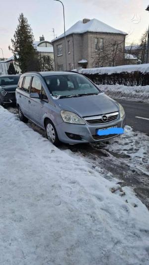 Zils Opel Zafira 2008 Telšiai, ar dzinēja tilpumu 1.91 L un nobraukumu 279 tūkst. km par 1800 €, foto 4 vietnē AUTOMOTO.COM.LV
