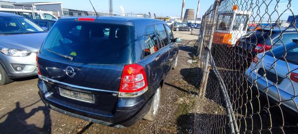 Blue Opel Zafira 2008 in Kaunas, with an engine capacity of 1.80 L and mileage of 252 thousand km for 2250 €, photo 6 on AUTOMOTO.COM.LV