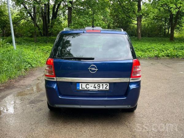 Blue Opel Zafira 2008 in Riga, with an engine capacity of 1.90 L and mileage of 0 thousand km for 2899 €, photo 4 on AUTOMOTO.COM.LV