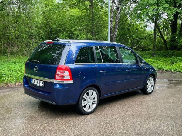 Blue Opel Zafira 2008 in Riga, with an engine capacity of 1.90 L and mileage of 0 thousand km for 2899 €, photo 5 on AUTOMOTO.COM.LV