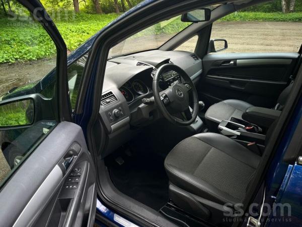 Blue Opel Zafira 2008 in Riga, with an engine capacity of 1.90 L and mileage of 0 thousand km for 2899 €, photo 9 on AUTOMOTO.COM.LV