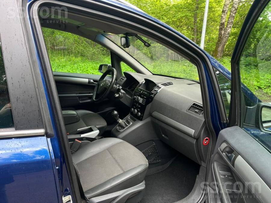 Zils Opel Zafira 2008 Rīga, ar dzinēja tilpumu 1.90 L un nobraukumu 0 tūkst. km par 2899 €, foto 18 vietnē AUTOMOTO.COM.LV