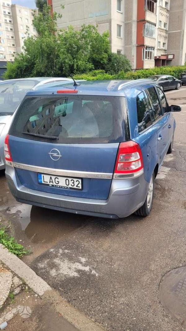 Zils Opel Zafira 2008 Kauņa, ar dzinēja tilpumu 1.90 L un nobraukumu 403 tūkst. km par 1500 €, foto 1 vietnē AUTOMOTO.COM.LV