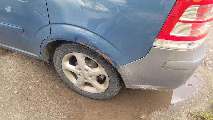 Zils Opel Zafira 2008 Kauņa, ar dzinēja tilpumu 1.90 L un nobraukumu 403 tūkst. km par 1500 €, foto 4 vietnē AUTOMOTO.COM.LV