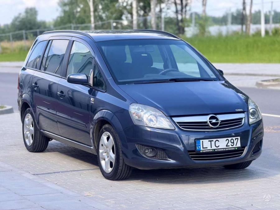 Blue Opel Zafira 2008 in Vilnius, with an engine capacity of 1.91 L and mileage of 208 thousand km for 1750 €, photo 4 on AUTOMOTO.COM.LV