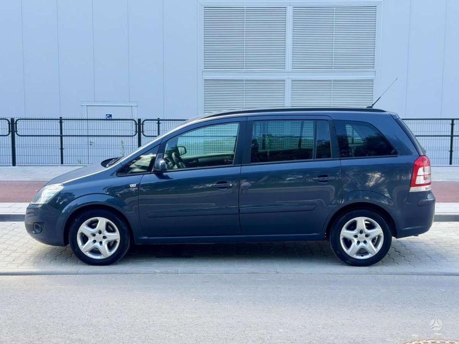 Blue Opel Zafira 2008 in Vilnius, with an engine capacity of 1.91 L and mileage of 208 thousand km for 1750 €, photo 5 on AUTOMOTO.COM.LV