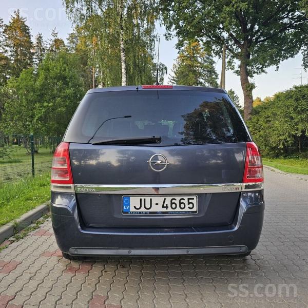 Zils Opel Zafira 2008 Rīga, ar dzinēja tilpumu 1.70 L un nobraukumu 337 tūkst. km par 1999 €, foto 5 vietnē AUTOMOTO.COM.LV
