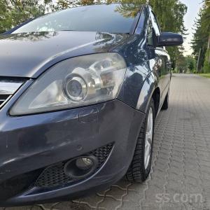 Zils Opel Zafira 2008 Rīga, ar dzinēja tilpumu 1.70 L un nobraukumu 337 tūkst. km par 1999 €, foto 9 vietnē AUTOMOTO.COM.LV