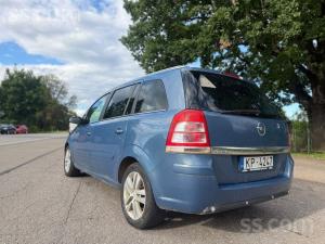 Zils Opel Zafira 2008 Rīga, ar dzinēja tilpumu 1.70 L un nobraukumu 260 tūkst. km par 990 €, foto 5 vietnē AUTOMOTO.COM.LV