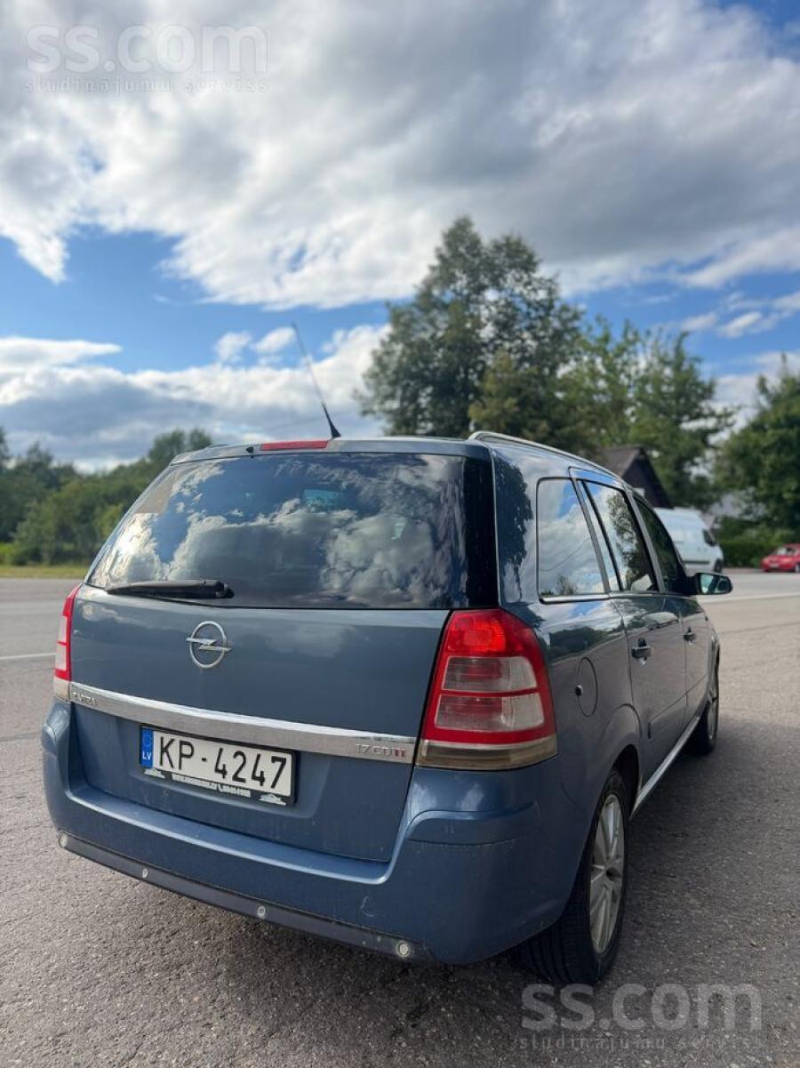 Zils Opel Zafira 2008 Rīga, ar dzinēja tilpumu 1.70 L un nobraukumu 260 tūkst. km par 990 €, foto 8 vietnē AUTOMOTO.COM.LV