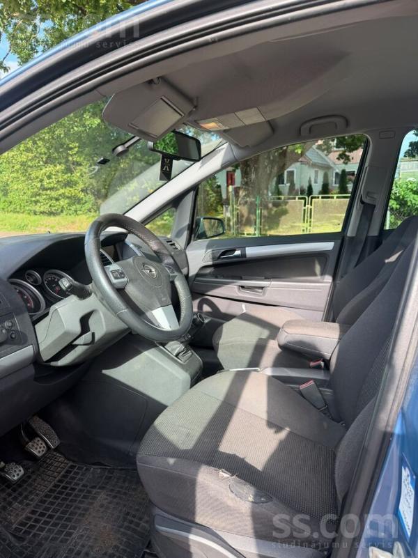 Zils Opel Zafira 2008 Rīga, ar dzinēja tilpumu 1.70 L un nobraukumu 260 tūkst. km par 990 €, foto 9 vietnē AUTOMOTO.COM.LV