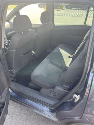 Blue Opel Zafira 2008 in Kaunas, with an engine capacity of 1.91 L and mileage of 258 thousand km for 1300 €, photo 10 on AUTOMOTO.COM.LV