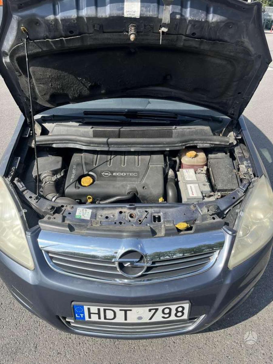 Blue Opel Zafira 2008 in Kaunas, with an engine capacity of 1.91 L and mileage of 258 thousand km for 1300 €, photo 15 on AUTOMOTO.COM.LV
