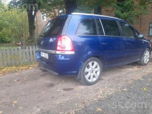 Blue Opel Zafira 2008 in Riga, with an engine capacity of 1.90 L and mileage of 423 thousand km for 1990 €, photo 5 on AUTOMOTO.COM.LV