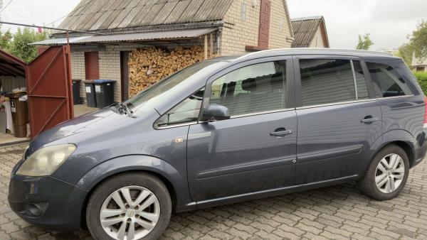 Zils Opel Zafira 2008 Tauragė, ar dzinēja tilpumu 1.90 L un nobraukumu 228 tūkst. km par 2050 €, foto 3 vietnē AUTOMOTO.COM.LV
