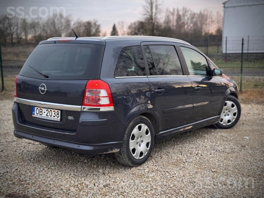 Zils Opel Zafira 2009 Rīga, ar dzinēja tilpumu 1.80 L un nobraukumu 267 tūkst. km par 2850 €, foto 6 vietnē AUTOMOTO.COM.LV