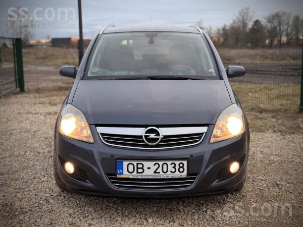 Blue Opel Zafira 2009 in Riga, with an engine capacity of 1.80 L and mileage of 267 thousand km for 2850 €, photo 9 on AUTOMOTO.COM.LV