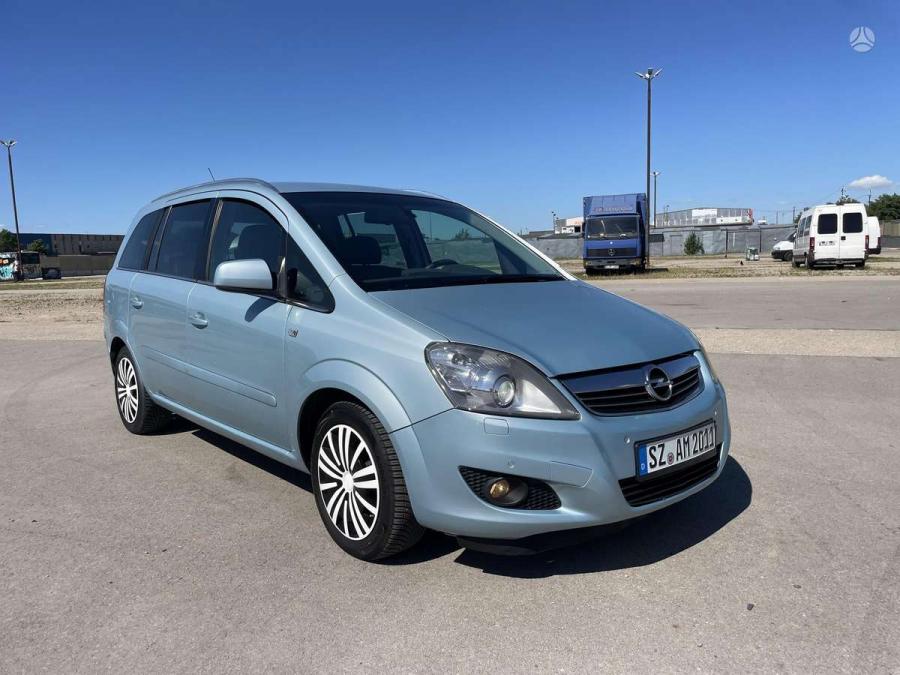 Blue Opel Zafira 2009 in Siauliai, with an engine capacity of 1.91 L and mileage of 273 thousand km for 2450 €, photo 8 on AUTOMOTO.COM.LV