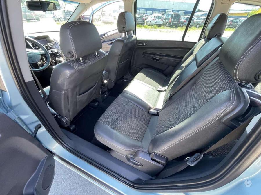 Blue Opel Zafira 2009 in Siauliai, with an engine capacity of 1.91 L and mileage of 273 thousand km for 2450 €, photo 19 on AUTOMOTO.COM.LV