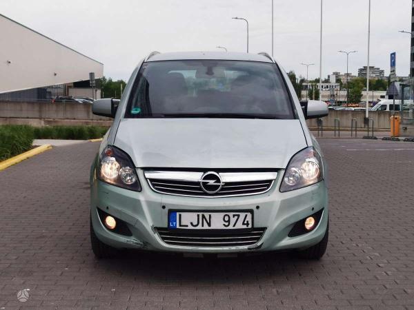 Blue Opel Zafira 2009 in Vilnius, with an engine capacity of 1.91 L and mileage of 210 thousand km for 980 €, photo 5 on AUTOMOTO.COM.LV