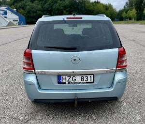 Blue Opel Zafira 2009 in Vilnius, with an engine capacity of 1.69 L and mileage of 331 thousand km for 1350 €, photo 6 on AUTOMOTO.COM.LV