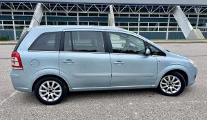 Blue Opel Zafira 2009 in Vilnius, with an engine capacity of 1.69 L and mileage of 331 thousand km for 1350 €, photo 8 on AUTOMOTO.COM.LV