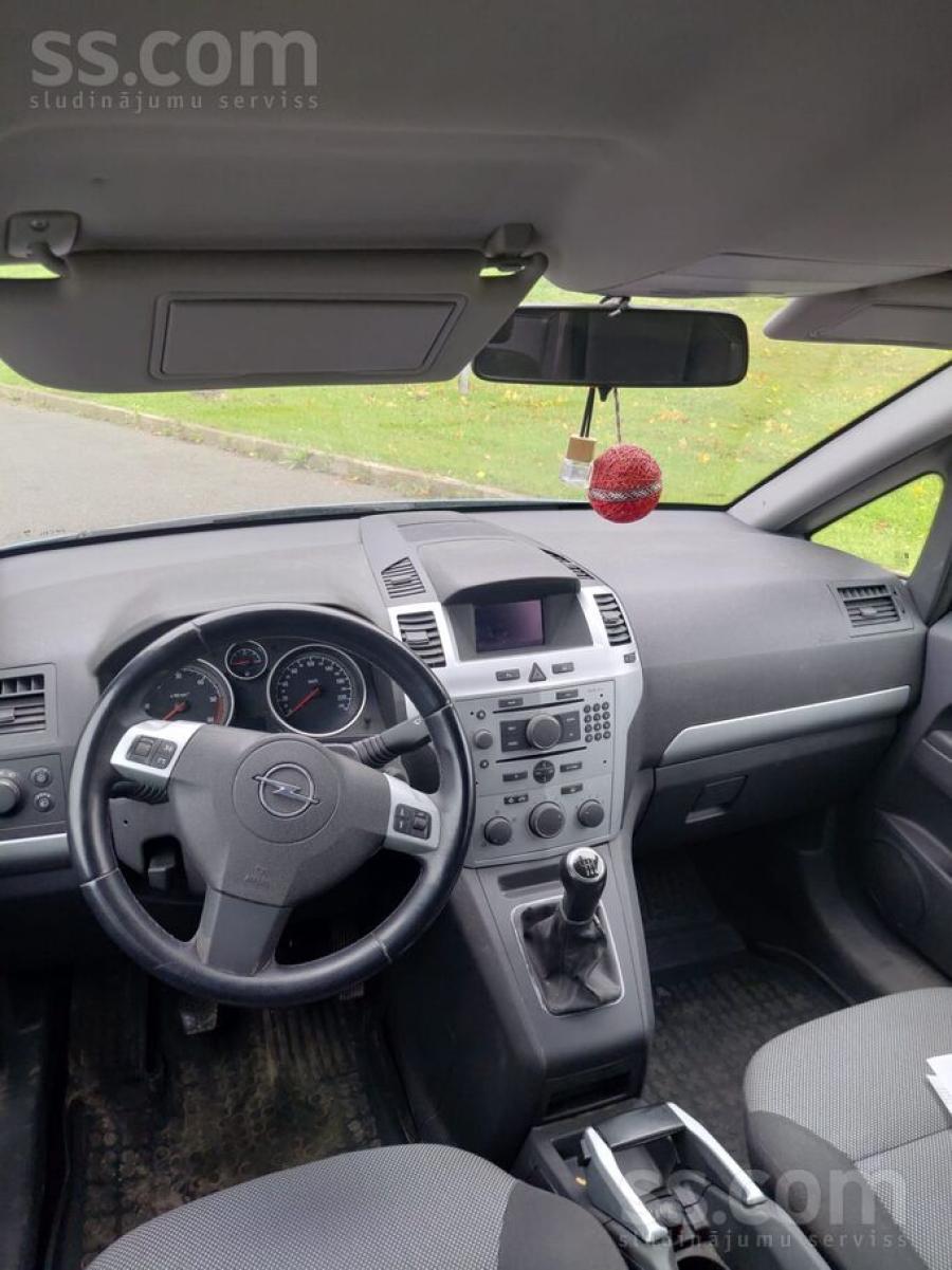 Zils Opel Zafira 2009 Tukums, ar dzinēja tilpumu 1.70 L un nobraukumu 310 tūkst. km par 1450 €, foto 7 vietnē AUTOMOTO.COM.LV