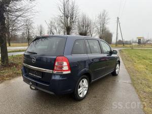 Blue Opel Zafira 2010 in Ogre, with an engine capacity of 1.70 L and mileage of 264 thousand km for 3999 €, photo 4 on AUTOMOTO.COM.LV