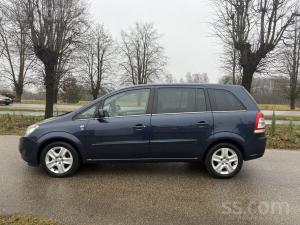 Blue Opel Zafira 2010 in Ogre, with an engine capacity of 1.70 L and mileage of 264 thousand km for 3999 €, photo 6 on AUTOMOTO.COM.LV