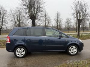 Blue Opel Zafira 2010 in Ogre, with an engine capacity of 1.70 L and mileage of 264 thousand km for 3999 €, photo 8 on AUTOMOTO.COM.LV