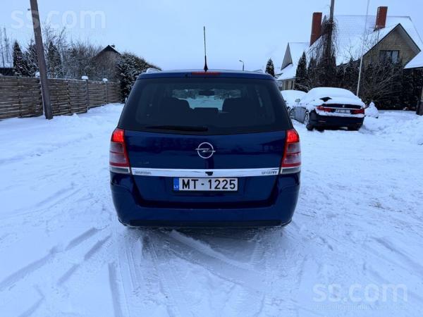 Zils Opel Zafira 2010 Saldus, ar dzinēja tilpumu 1.70 L un nobraukumu 290 tūkst. km par 2850 €, foto 6 vietnē AUTOMOTO.COM.LV