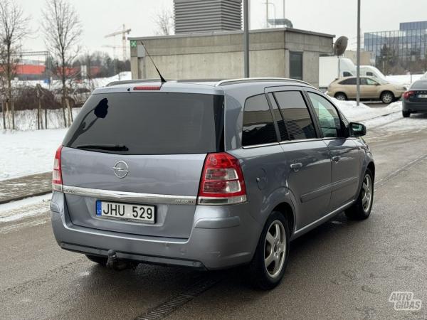 Zils Opel Zafira 2010 Viļņa, ar dzinēja tilpumu 1.90 L un nobraukumu 280 tūkst. km par 1999 €, foto 3 vietnē AUTOMOTO.COM.LV