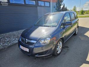 Blue Opel Zafira 2010 in Kluonaliai, with an engine capacity of 1.70 L and mileage of 300 thousand km for 1899 €, photo 4 on AUTOMOTO.COM.LV