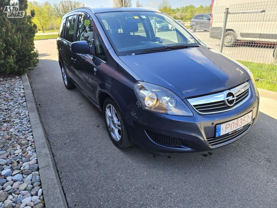 Blue Opel Zafira 2010 in Kluonaliai, with an engine capacity of 1.70 L and mileage of 300 thousand km for 1899 €, photo 6 on AUTOMOTO.COM.LV