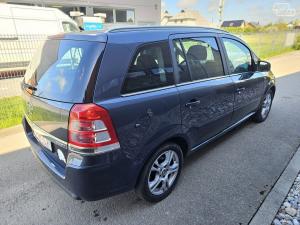 Blue Opel Zafira 2010 in Kluonaliai, with an engine capacity of 1.70 L and mileage of 300 thousand km for 1899 €, photo 9 on AUTOMOTO.COM.LV