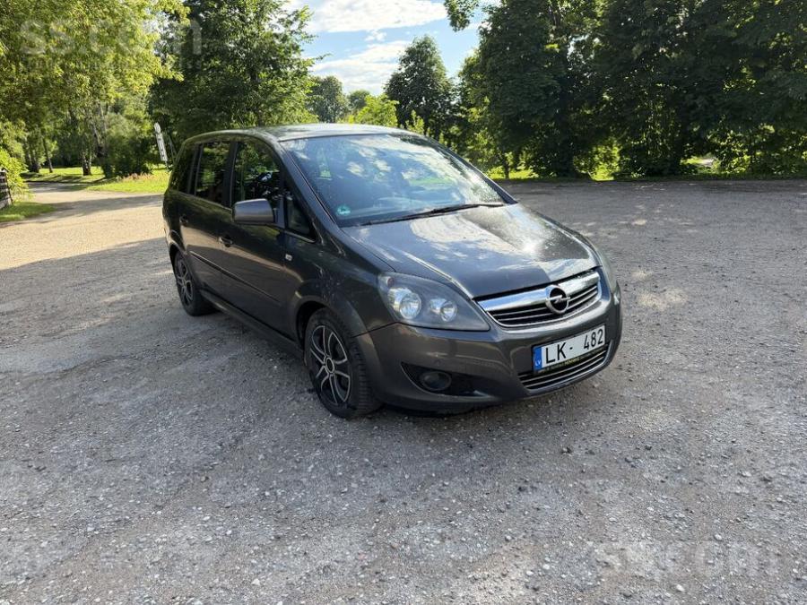 Zils Opel Zafira 2010 Saldus, ar dzinēja tilpumu 1.70 L un nobraukumu 375 tūkst. km par 1450 €, foto 3 vietnē AUTOMOTO.COM.LV