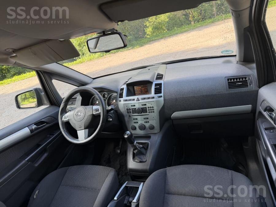 Zils Opel Zafira 2010 Saldus, ar dzinēja tilpumu 1.70 L un nobraukumu 375 tūkst. km par 1450 €, foto 6 vietnē AUTOMOTO.COM.LV