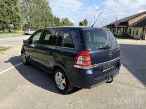 Blue Opel Zafira 2010 in Ogre, with an engine capacity of 1.70 L and mileage of 264 thousand km for 3599 €, photo 6 on AUTOMOTO.COM.LV