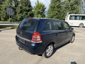 Blue Opel Zafira 2010 in Ogre, with an engine capacity of 1.70 L and mileage of 264 thousand km for 3599 €, photo 7 on AUTOMOTO.COM.LV