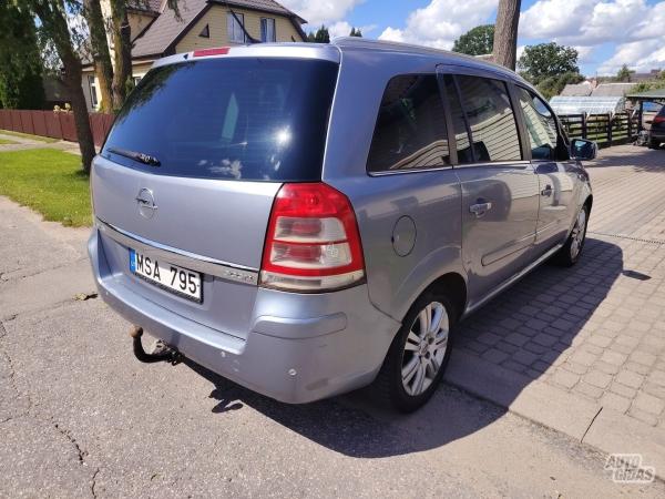 Zils Opel Zafira 2010 Mažeikiai, ar dzinēja tilpumu 1.70 L un nobraukumu 409 tūkst. km par 1650 €, foto 5 vietnē AUTOMOTO.COM.LV