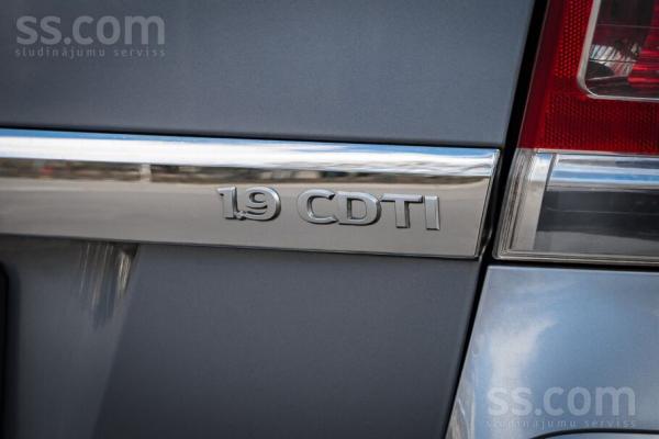 Zils Opel Zafira 2010 Rīga, ar dzinēja tilpumu 1.90 L un nobraukumu 0 tūkst. km par 1990 €, foto 8 vietnē AUTOMOTO.COM.LV