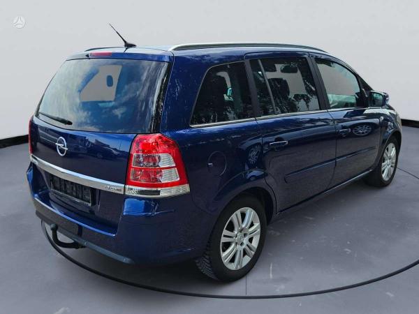 Blue Opel Zafira 2010 in Marijampole, with an engine capacity of 1.91 L and mileage of 198 thousand km for 3600 €, photo 6 on AUTOMOTO.COM.LV