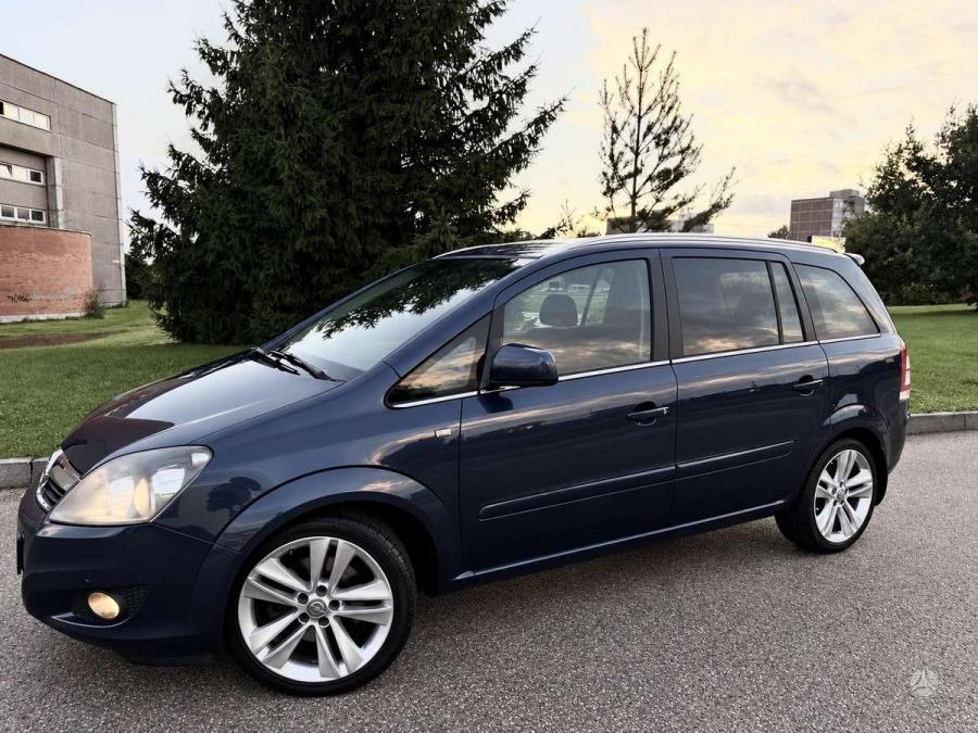 Zils Opel Zafira 2010 Kauņa, ar dzinēja tilpumu 1.91 L un nobraukumu 393 tūkst. km par 2750 €, foto 1 vietnē AUTOMOTO.COM.LV