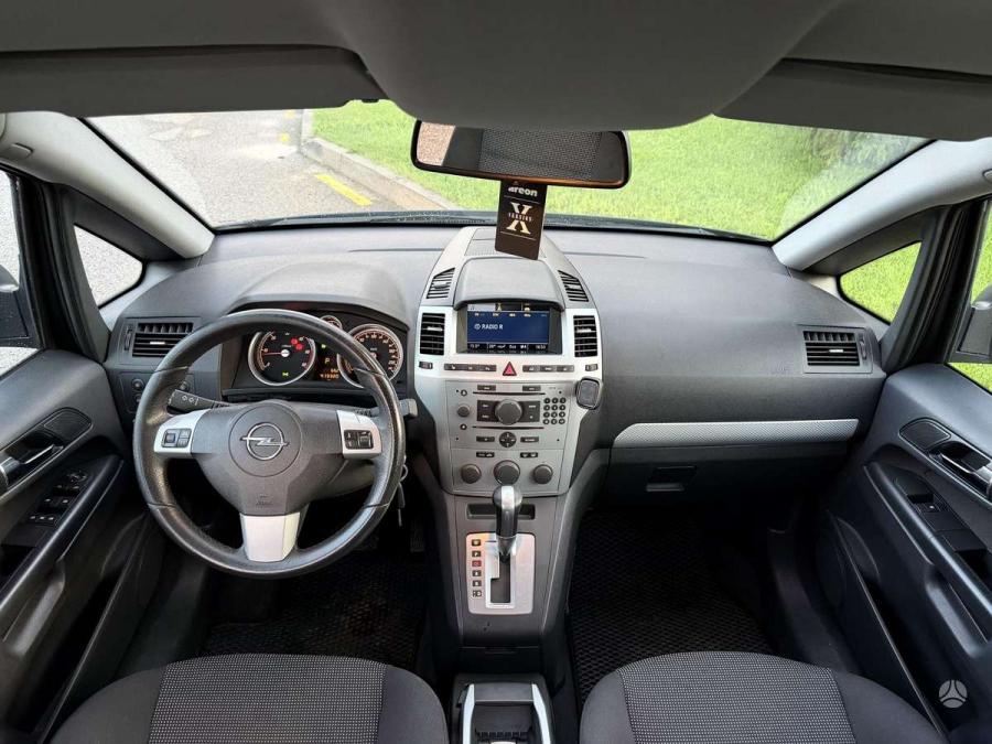 Zils Opel Zafira 2010 Kauņa, ar dzinēja tilpumu 1.91 L un nobraukumu 393 tūkst. km par 2750 €, foto 6 vietnē AUTOMOTO.COM.LV