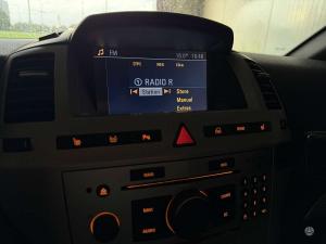 Zils Opel Zafira 2010 Kauņa, ar dzinēja tilpumu 1.91 L un nobraukumu 393 tūkst. km par 2750 €, foto 10 vietnē AUTOMOTO.COM.LV