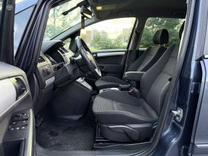 Zils Opel Zafira 2010 Kauņa, ar dzinēja tilpumu 1.91 L un nobraukumu 393 tūkst. km par 2750 €, foto 15 vietnē AUTOMOTO.COM.LV