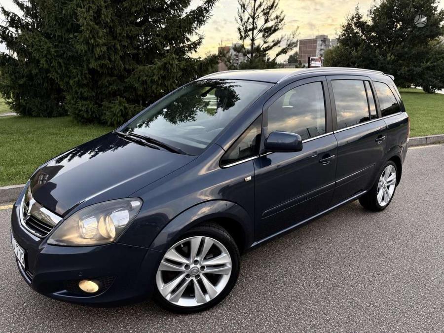 Zils Opel Zafira 2010 Kauņa, ar dzinēja tilpumu 1.91 L un nobraukumu 393 tūkst. km par 2750 €, foto 24 vietnē AUTOMOTO.COM.LV